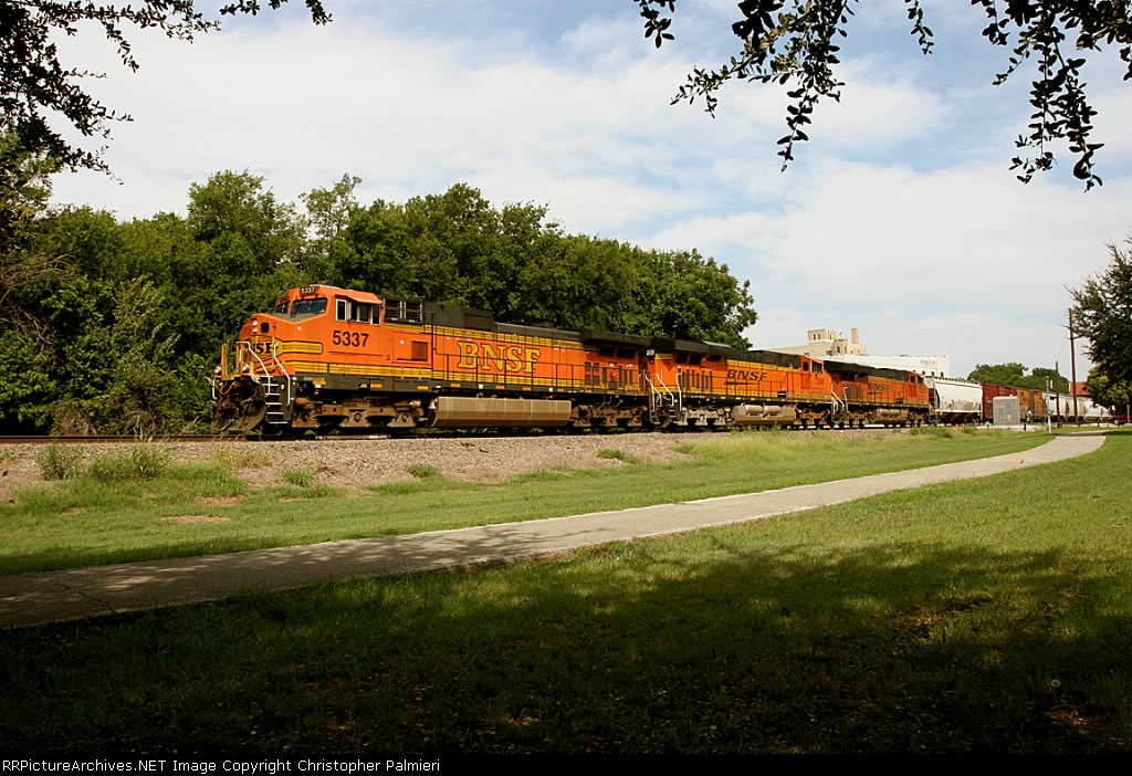 BNSF 5337